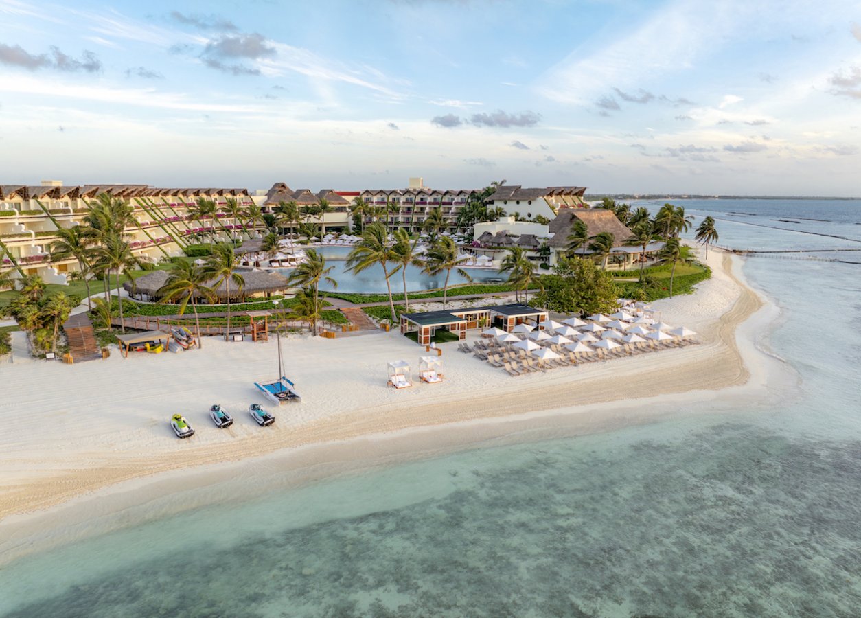 Velas Resorts is the World's Only Luxury All-Inclusive Hotel Chain with ...